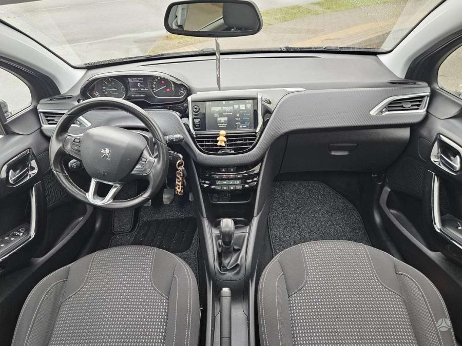 Grey Peugeot 208 2016 in Siauliai, with an engine capacity of 1.20 L and mileage of 120 thousand km for 5250 €, photo 14 on AUTOMOTO.COM.LV