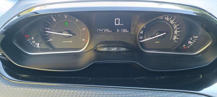Grey Peugeot 208 2016 in Kaunas, with an engine capacity of 1.60 L and mileage of 174 thousand km for 4555 €, photo 16 on AUTOMOTO.COM.LV