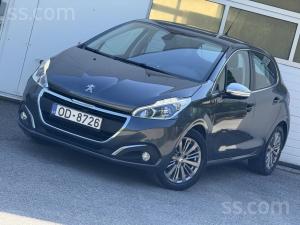 Grey Peugeot 208 2017 in Riga, with an engine capacity of 1.60 L and mileage of 0 thousand km for 3499 €, photo 2 on AUTOMOTO.COM.LV