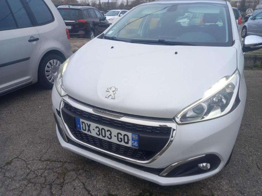 Pelēks Peugeot 208 2017 Panevēža, ar dzinēja tilpumu 1.20 L un nobraukumu 103 tūkst. km par 4150 €, foto 1 vietnē AUTOMOTO.COM.LV