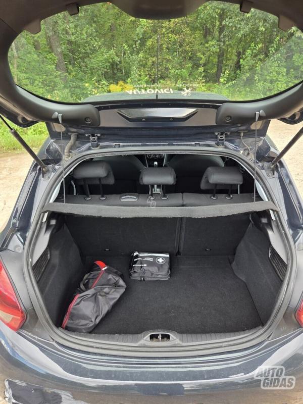 Grey Peugeot 208 2017 in Vilnius, with an engine capacity of 1.20 L and mileage of 131 thousand km for 4000 €, photo 6 on AUTOMOTO.COM.LV