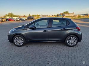 Grey Peugeot 208 2017 in Taurage, with an engine capacity of 1.20 L and mileage of 98 thousand km for 4800 €, photo 3 on AUTOMOTO.COM.LV