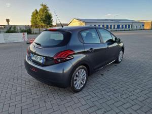 Grey Peugeot 208 2017 in Taurage, with an engine capacity of 1.20 L and mileage of 98 thousand km for 4800 €, photo 6 on AUTOMOTO.COM.LV