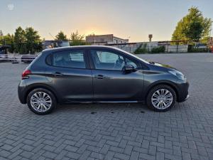 Grey Peugeot 208 2017 in Taurage, with an engine capacity of 1.20 L and mileage of 98 thousand km for 4800 €, photo 7 on AUTOMOTO.COM.LV