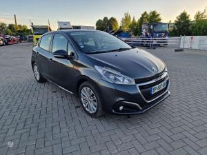 Grey Peugeot 208 2017 in Taurage, with an engine capacity of 1.20 L and mileage of 98 thousand km for 4800 €, photo 8 on AUTOMOTO.COM.LV