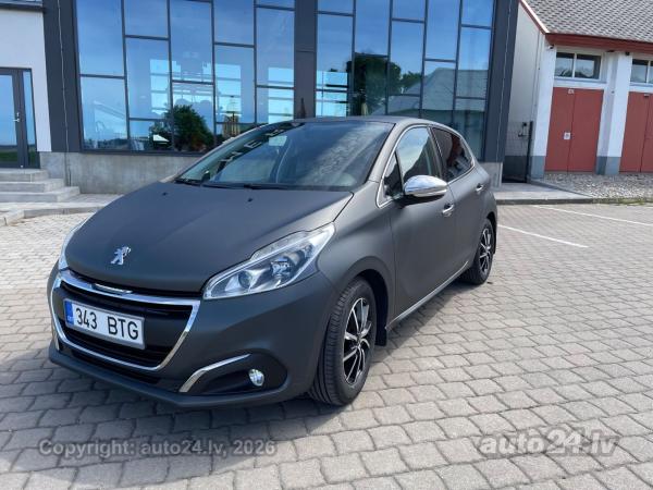 Pelēks Peugeot 208 2017 Narva, ar dzinēja tilpumu 1.20 L un nobraukumu 80 tūkst. km par 7000 €, foto 1 vietnē AUTOMOTO.COM.LV