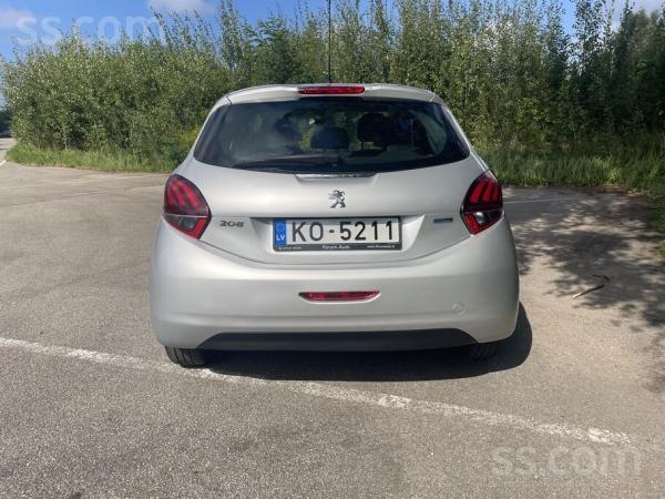 Серый Пежо 208 2017 в Рига, объемом двигателя 1.20 л и пробегом 219 тыс. км за 2800 €, фото 4 на AUTOMOTO.COM.LV
