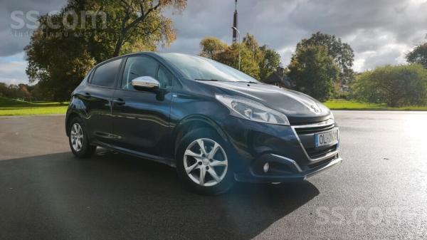Pelēks Peugeot 208 2017 Rīga, ar dzinēja tilpumu 1.20 L un nobraukumu 216 tūkst. km par 6290 €, foto 1 vietnē AUTOMOTO.COM.LV