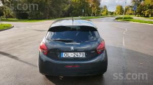 Pelēks Peugeot 208 2017 Rīga, ar dzinēja tilpumu 1.20 L un nobraukumu 216 tūkst. km par 6290 €, foto 4 vietnē AUTOMOTO.COM.LV