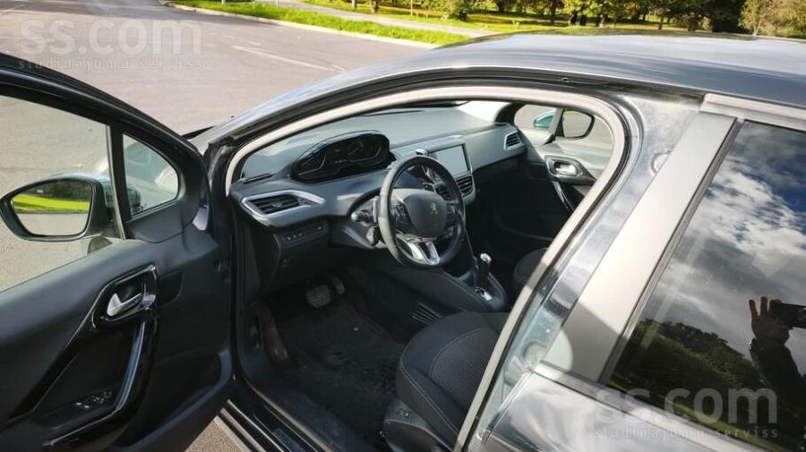 Pelēks Peugeot 208 2017 Rīga, ar dzinēja tilpumu 1.20 L un nobraukumu 216 tūkst. km par 5400 €, foto 7 vietnē AUTOMOTO.COM.LV