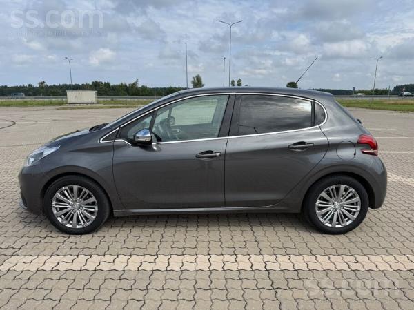 Pelēks Peugeot 208 2018 Rīga, ar dzinēja tilpumu 1.20 L un nobraukumu 94 tūkst. km par 6700 €, foto 5 vietnē AUTOMOTO.COM.LV