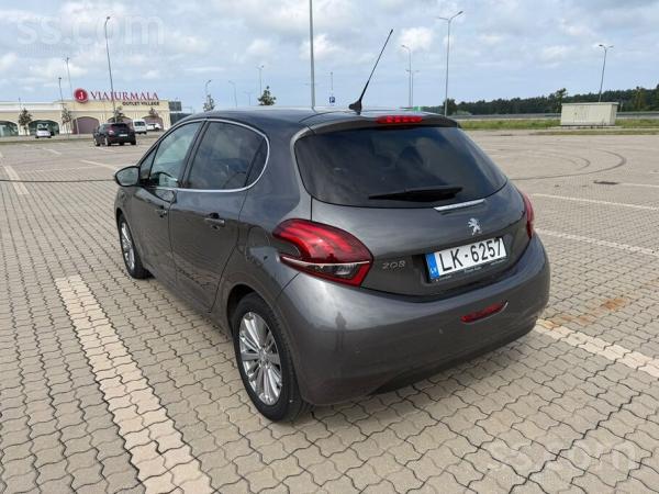 Pelēks Peugeot 208 2018 Rīga, ar dzinēja tilpumu 1.20 L un nobraukumu 94 tūkst. km par 6700 €, foto 6 vietnē AUTOMOTO.COM.LV