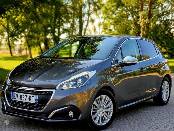 Pelēks Peugeot 208 2018 Tauragė, ar dzinēja tilpumu 1.20 L un nobraukumu 125 tūkst. km par 4400 €, foto 1 vietnē AUTOMOTO.COM.LV