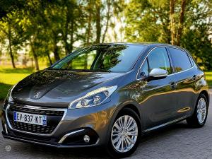 Grey Peugeot 208 2018 in Taurage, with an engine capacity of 1.20 L and mileage of 125 thousand km for 4400 €, photo  on AUTOMOTO.COM.LV