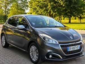 Grey Peugeot 208 2018 in Taurage, with an engine capacity of 1.20 L and mileage of 125 thousand km for 4400 €, photo 4 on AUTOMOTO.COM.LV