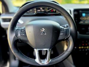 Grey Peugeot 208 2018 in Taurage, with an engine capacity of 1.20 L and mileage of 125 thousand km for 4400 €, photo 19 on AUTOMOTO.COM.LV