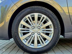 Grey Peugeot 208 2018 in Taurage, with an engine capacity of 1.20 L and mileage of 125 thousand km for 4400 €, photo 35 on AUTOMOTO.COM.LV