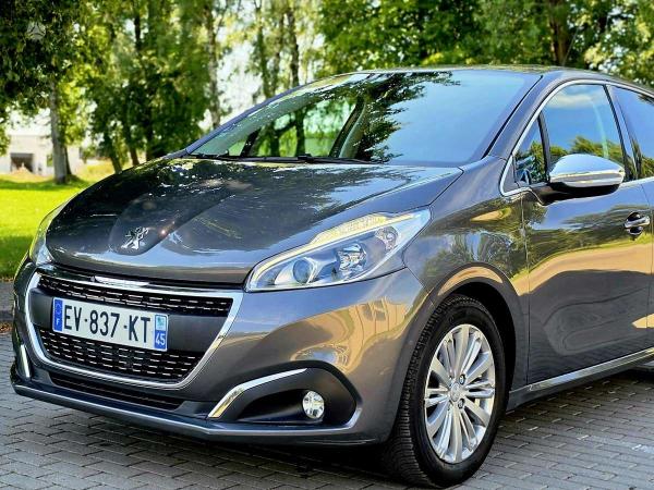 Grey Peugeot 208 2018 in Klaipeda, with an engine capacity of 1.20 L and mileage of 125 thousand km for 4500 €, photo 10 on AUTOMOTO.COM.LV