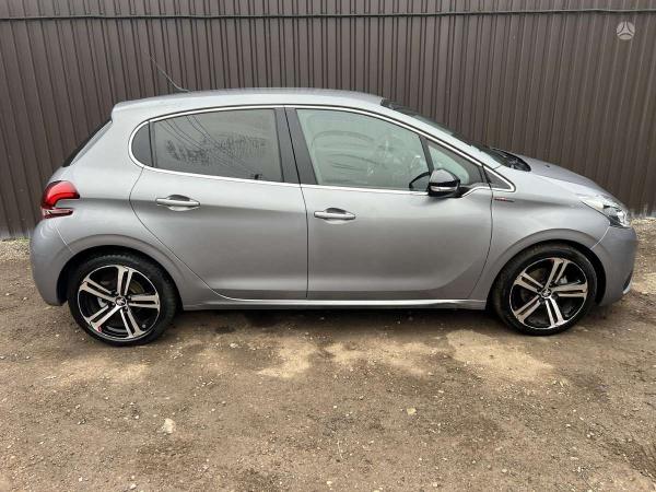 Pelēks Peugeot 208 2019 Kauņa, ar dzinēja tilpumu 1.20 L un nobraukumu 57 tūkst. km par 5200 €, foto 4 vietnē AUTOMOTO.COM.LV