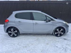 Grey Peugeot 208 2019 in Kaunas, with an engine capacity of 1.20 L and mileage of 57 thousand km for 5500 €, photo 4 on AUTOMOTO.COM.LV