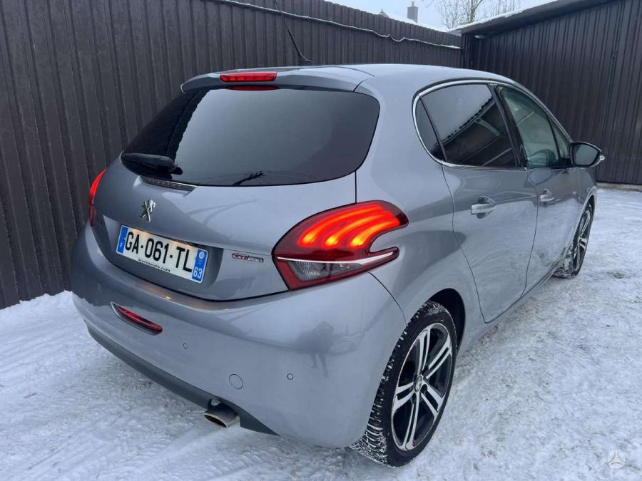 Grey Peugeot 208 2019 in Kaunas, with an engine capacity of 1.20 L and mileage of 57 thousand km for 5500 €, photo 7 on AUTOMOTO.COM.LV