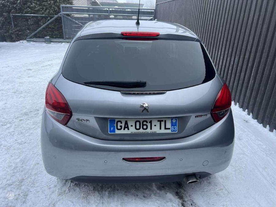 Grey Peugeot 208 2019 in Kaunas, with an engine capacity of 1.20 L and mileage of 57 thousand km for 5500 €, photo 8 on AUTOMOTO.COM.LV
