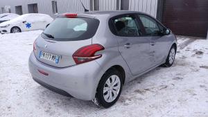 Grey Peugeot 208 2019 in Taurage, with an engine capacity of 1.20 L and mileage of 122 thousand km for 4650 €, photo 2 on AUTOMOTO.COM.LV