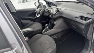 Grey Peugeot 208 2019 in Taurage, with an engine capacity of 1.20 L and mileage of 122 thousand km for 4650 €, photo 6 on AUTOMOTO.COM.LV