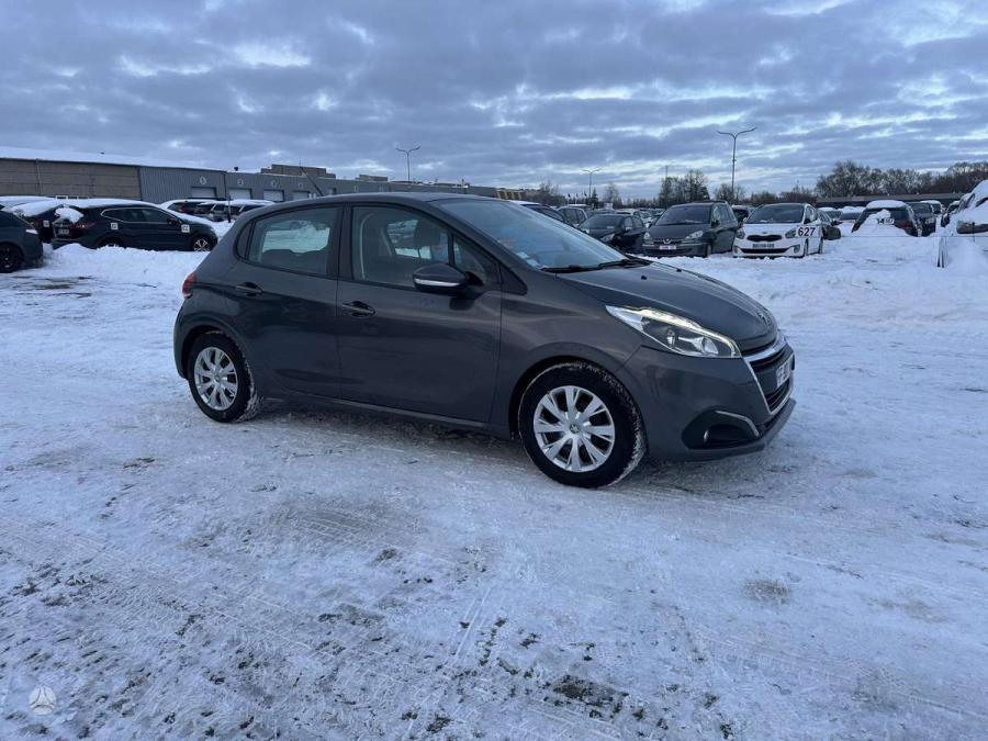 Pelēks Peugeot 208 2019 Tauragė, ar dzinēja tilpumu 1.50 L un nobraukumu 148 tūkst. km par 5200 €, foto 5 vietnē AUTOMOTO.COM.LV