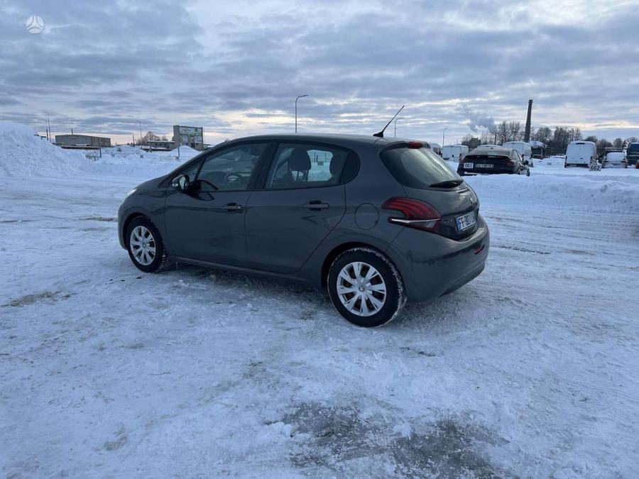 Pelēks Peugeot 208 2019 Tauragė, ar dzinēja tilpumu 1.50 L un nobraukumu 148 tūkst. km par 5200 €, foto 11 vietnē AUTOMOTO.COM.LV