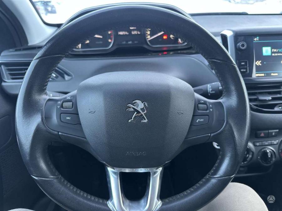 Pelēks Peugeot 208 2019 Tauragė, ar dzinēja tilpumu 1.50 L un nobraukumu 148 tūkst. km par 5200 €, foto 17 vietnē AUTOMOTO.COM.LV