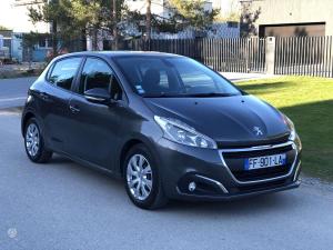 Grey Peugeot 208 2019 in Vilnius, with an engine capacity of 1.50 L and mileage of 152 thousand km for 5790 €, photo 5 on AUTOMOTO.COM.LV