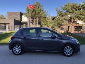 Grey Peugeot 208 2019 in Vilnius, with an engine capacity of 1.50 L and mileage of 152 thousand km for 5790 €, photo 6 on AUTOMOTO.COM.LV