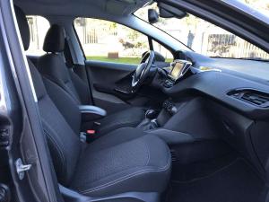 Grey Peugeot 208 2019 in Vilnius, with an engine capacity of 1.50 L and mileage of 152 thousand km for 5790 €, photo 9 on AUTOMOTO.COM.LV
