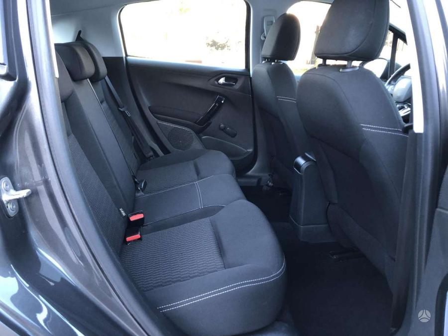 Grey Peugeot 208 2019 in Vilnius, with an engine capacity of 1.50 L and mileage of 152 thousand km for 5790 €, photo 11 on AUTOMOTO.COM.LV