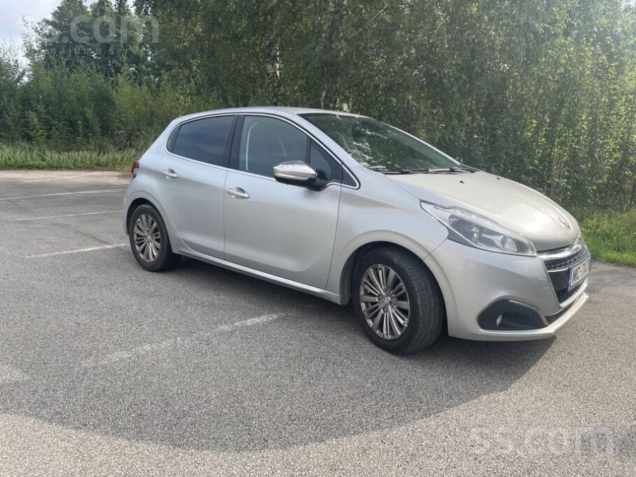 Pelēks Peugeot 208 2019 Rīga, ar dzinēja tilpumu 1.20 L un nobraukumu 199 tūkst. km par 3900 €, foto 1 vietnē AUTOMOTO.COM.LV