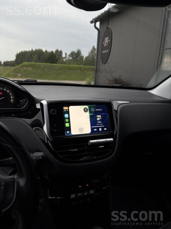 Grey Peugeot 208 2019 in Saldus, with an engine capacity of 1.20 L and mileage of 200 thousand km for 6500 €, photo 6 on AUTOMOTO.COM.LV