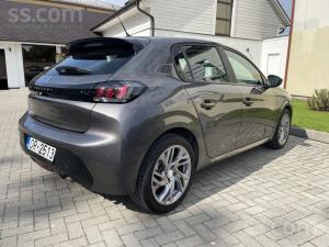 Grey Peugeot 208 2020 in Talsi, with an engine capacity of 1.20 L and mileage of 173 thousand km for 8500 €, photo 5 on AUTOMOTO.COM.LV