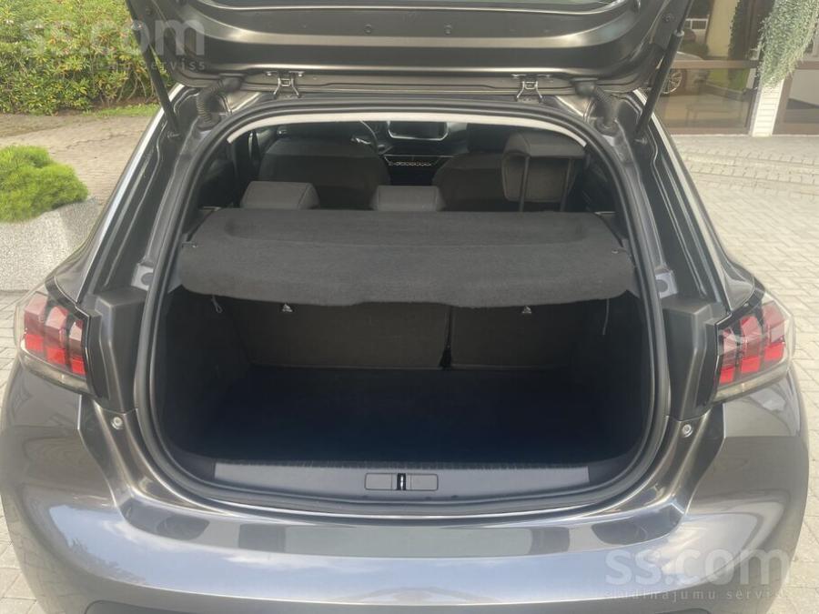 Grey Peugeot 208 2020 in Talsi, with an engine capacity of 1.20 L and mileage of 173 thousand km for 8500 €, photo 8 on AUTOMOTO.COM.LV