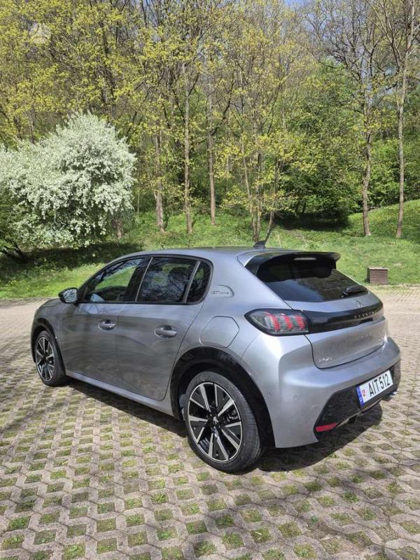 Grey Peugeot 208 2020 in Vilnius, with an engine capacity of 1.20 L and mileage of 90 thousand km for 11300 €, photo 7 on AUTOMOTO.COM.LV