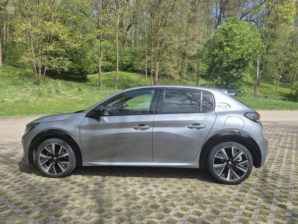 Grey Peugeot 208 2020 in Vilnius, with an engine capacity of 1.20 L and mileage of 90 thousand km for 11300 €, photo 8 on AUTOMOTO.COM.LV