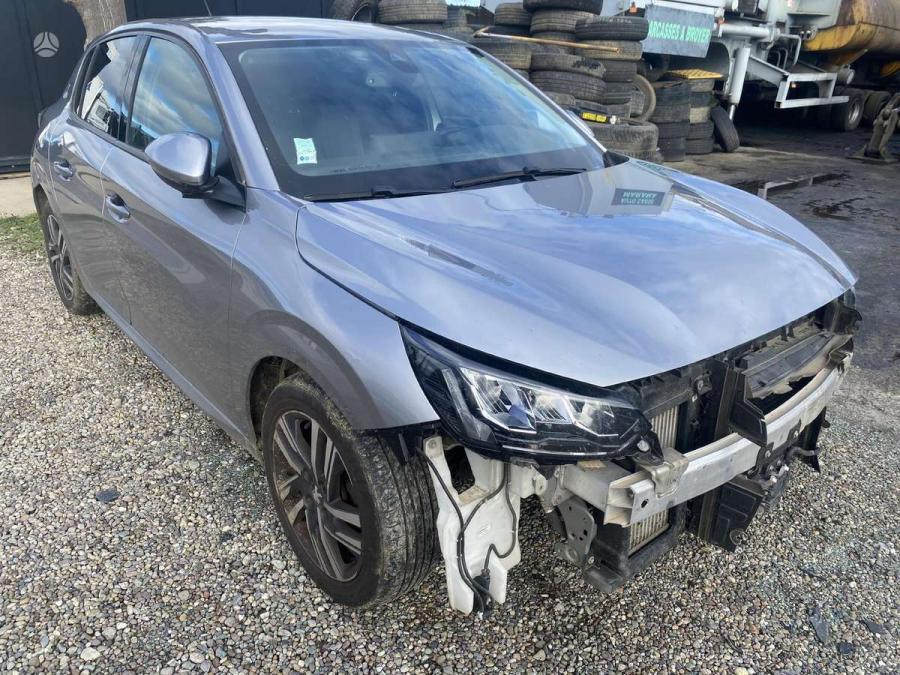 Grey Peugeot 208 2021 in Taurage, with an engine capacity of 1.20 L and mileage of 122 thousand km for 8000 €, photo 1 on AUTOMOTO.COM.LV