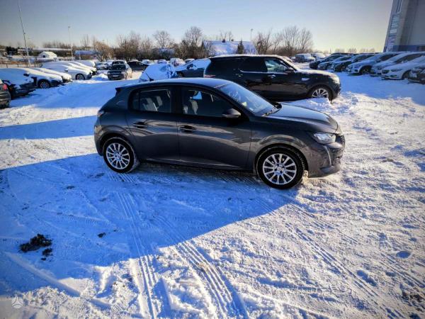 Grey Peugeot 208 2021 in Taurage, with an engine capacity of 1.20 L and mileage of 47 thousand km for 8500 €, photo 6 on AUTOMOTO.COM.LV