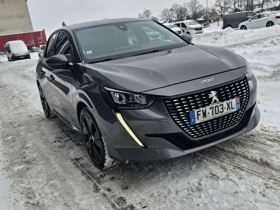 Pelēks Peugeot 208 2021 Tauragė, ar dzinēja tilpumu 1.20 L un nobraukumu 119 tūkst. km par 9000 €, foto 2 vietnē AUTOMOTO.COM.LV