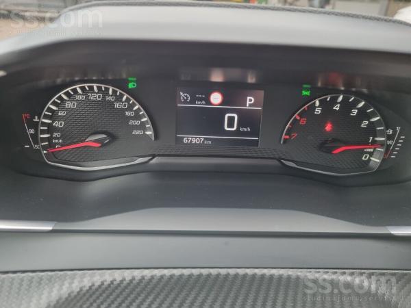 Grey Peugeot 208 2021 in Riga, with an engine capacity of 1.20 L and mileage of 68 thousand km for 11900 €, photo 8 on AUTOMOTO.COM.LV