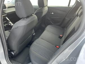Pelēks Peugeot 208 2021 Rīga, ar dzinēja tilpumu 0.00 L un nobraukumu 28 tūkst. km par 14900 €, foto 20 vietnē AUTOMOTO.COM.LV