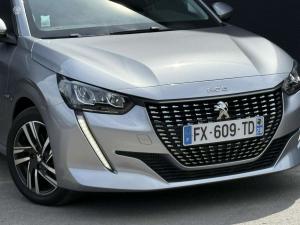 Grey Peugeot 208 2021 in Taurage, with an engine capacity of 1.20 L and mileage of 122 thousand km for 10400 €, photo 4 on AUTOMOTO.COM.LV