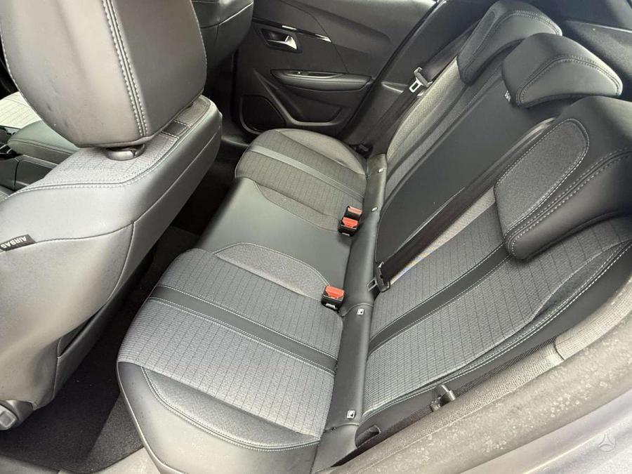 Grey Peugeot 208 2021 in Taurage, with an engine capacity of 1.20 L and mileage of 122 thousand km for 10400 €, photo 13 on AUTOMOTO.COM.LV