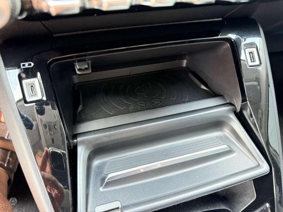 Grey Peugeot 208 2021 in Taurage, with an engine capacity of 1.20 L and mileage of 122 thousand km for 10400 €, photo 16 on AUTOMOTO.COM.LV