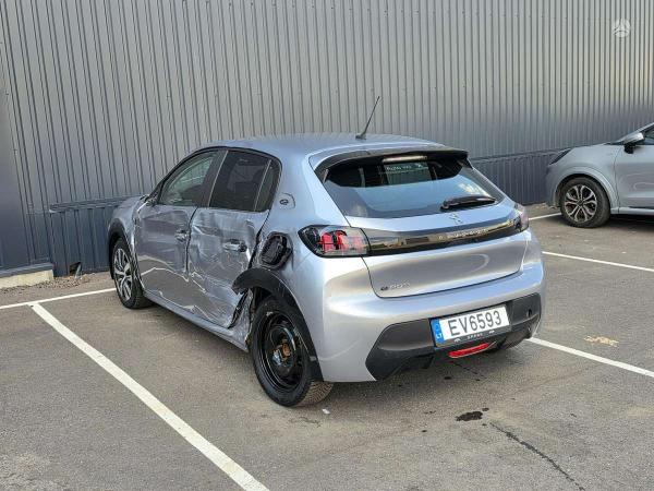 Grey Peugeot 208 2021 in Kaunas, with an engine capacity of 0.00 L and mileage of 81 thousand km for 4600 €, photo 4 on AUTOMOTO.COM.LV